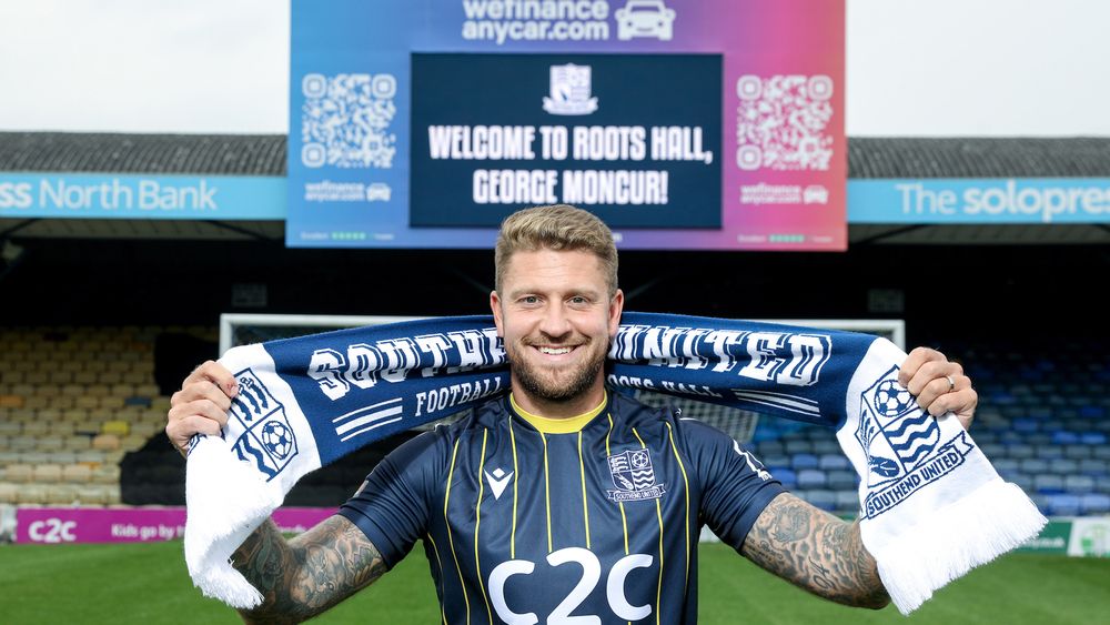 Hear From New Signing Moncur! | Southend United Football Club