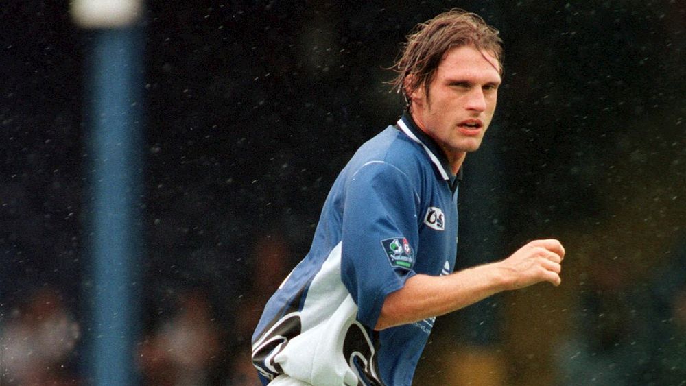 ADRIAN CLARKE RETURNS TO ROOTS HALL ON SATURDAY | Southend United ...