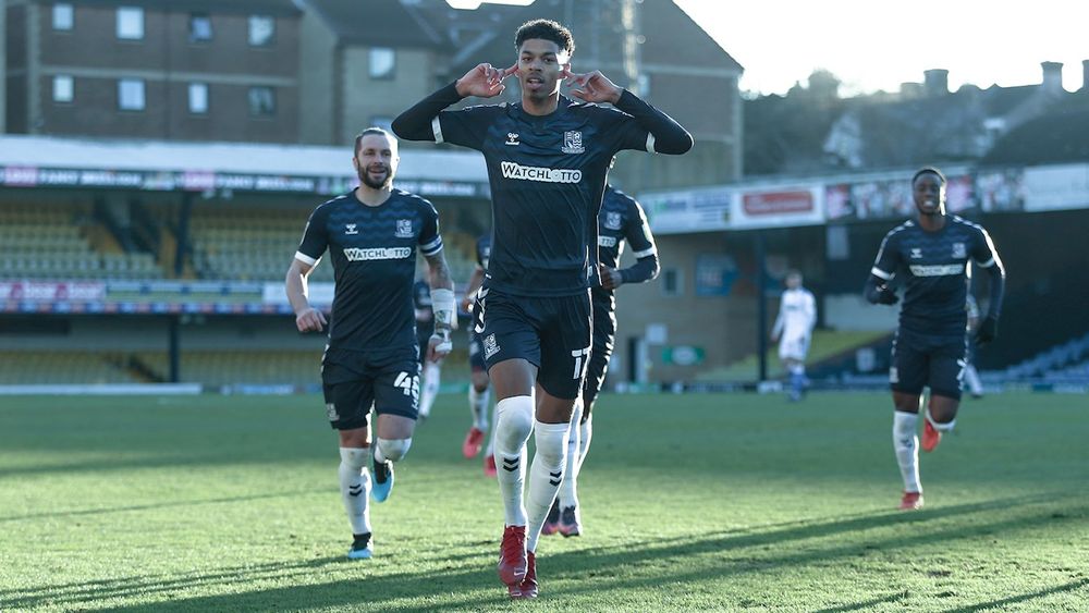 HALF SEASON PLAYER SPONSORSHIP AVAILABLE | Southend United Football Club