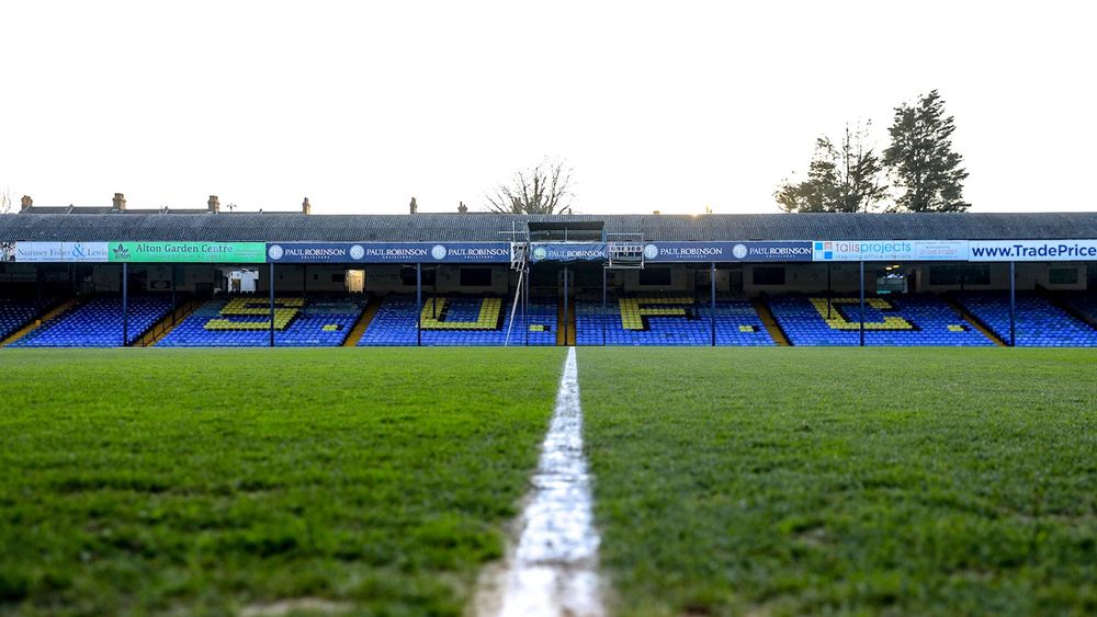 WANT TO PLAY AT ROOTS HALL? | Southend United Football Club