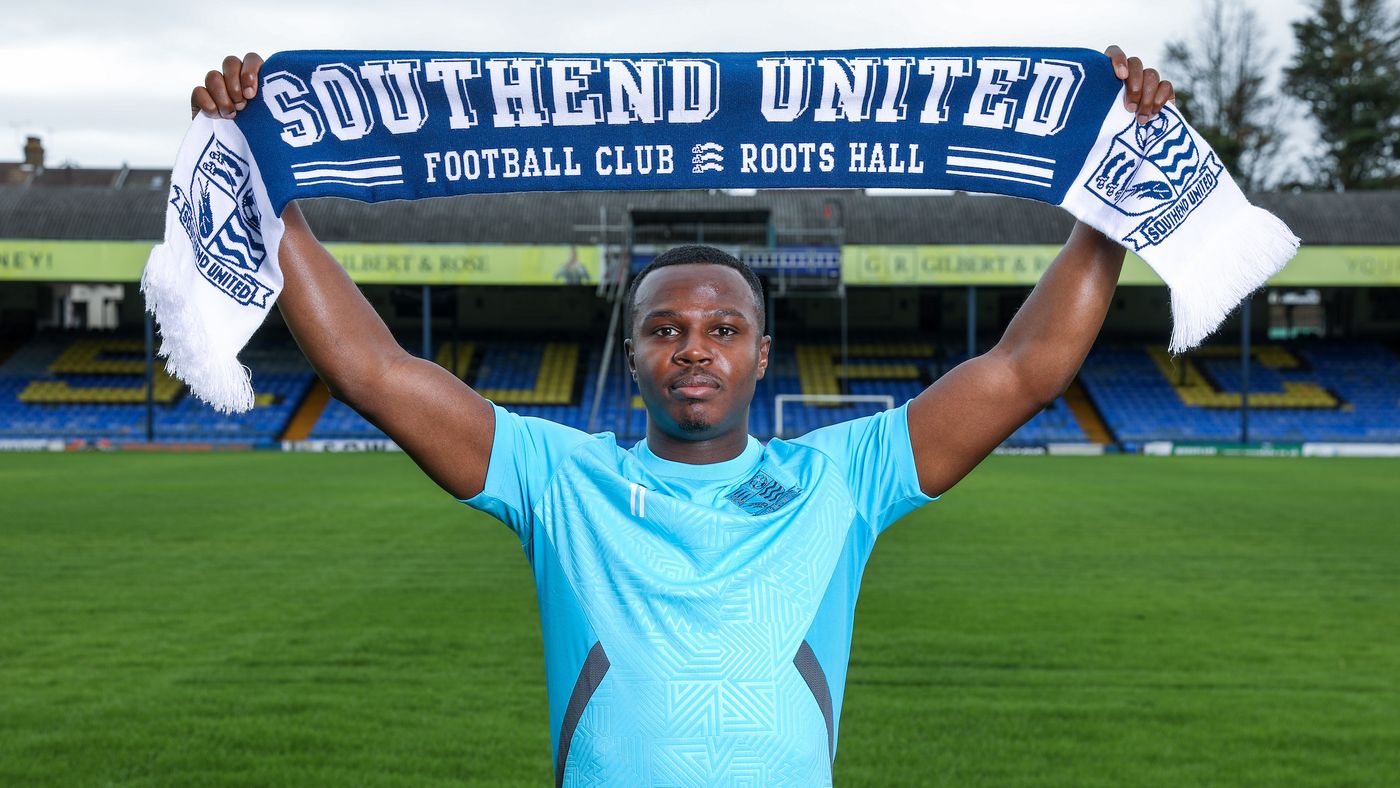 Josh Walker Is A Shrimper Southend United Football Club